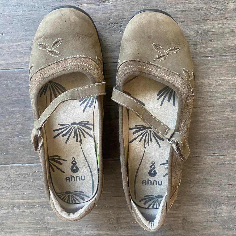 Ahnu Gracie Suede Leather Mary Jane Slip On Shoe Beig… - Gem